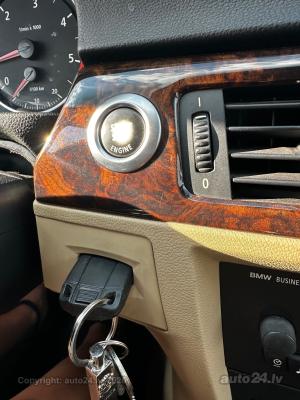 Melns BMW 3 Series 2005 Tallina, ar dzinēja tilpumu 3.00 L un nobraukumu 314 tūkst. km par 4900 €, foto 17 vietnē AUTOMOTO.COM.LV