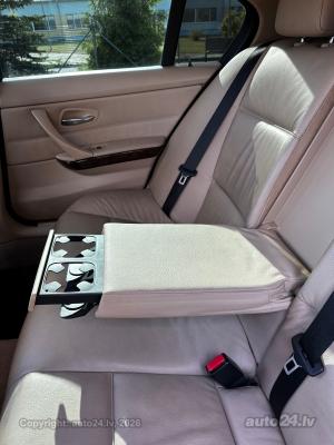 Melns BMW 3 Series 2005 Tallina, ar dzinēja tilpumu 3.00 L un nobraukumu 314 tūkst. km par 4900 €, foto 20 vietnē AUTOMOTO.COM.LV