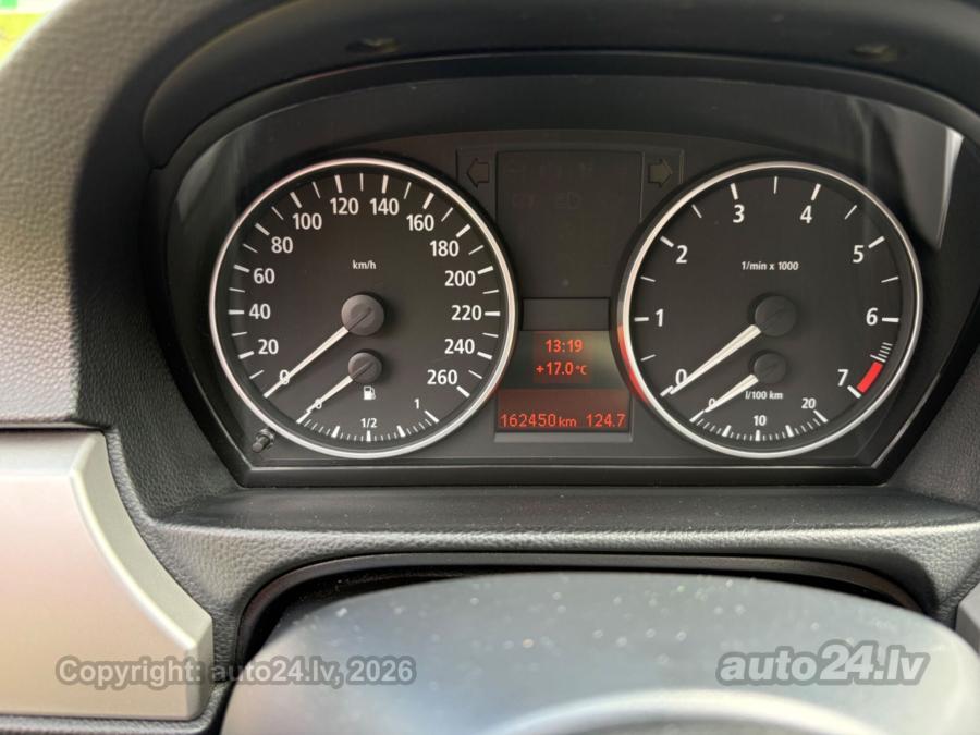Black BMW 3 Series 2005 in Tallinn, with an engine capacity of 2.00 L and mileage of 162 thousand km for 2300 €, photo 4 on AUTOMOTO.COM.LV