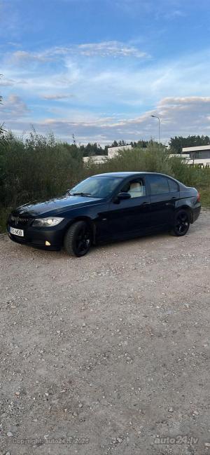 Melns BMW 3 Series 2005 Tartu, ar dzinēja tilpumu 2.00 L un nobraukumu 388 tūkst. km par 1199 €, foto  vietnē AUTOMOTO.COM.LV