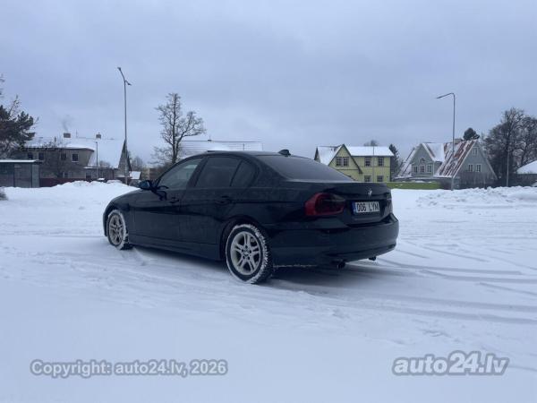 Melns BMW 3 Series 2006 Tallina, ar dzinēja tilpumu 2.00 L un nobraukumu 234 tūkst. km par 3000 €, foto 5 vietnē AUTOMOTO.COM.LV