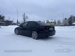Black BMW 3 Series 2006 in Tallinn, with an engine capacity of 2.00 L and mileage of 234 thousand km for 3000 €, photo 5 on AUTOMOTO.COM.LV