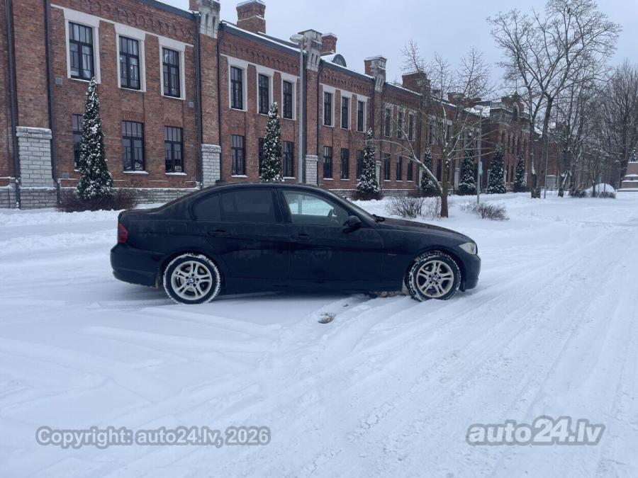 Black BMW 3 Series 2006 in Tallinn, with an engine capacity of 2.00 L and mileage of 234 thousand km for 3000 €, photo 8 on AUTOMOTO.COM.LV