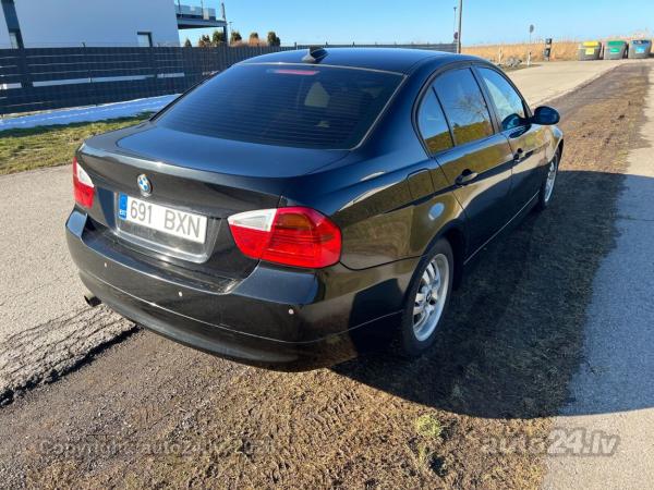 Black BMW 3 Series 2006 in Tallinn, with an engine capacity of 2.00 L and mileage of 256 thousand km for 4500 €, photo 5 on AUTOMOTO.COM.LV