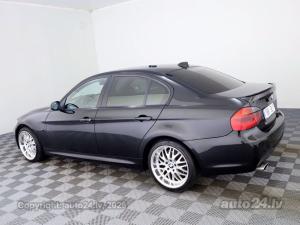 Black BMW 3 Series 2006 in Tallinn, with an engine capacity of 2.00 L and mileage of 342 thousand km for 2999 €, photo 4 on AUTOMOTO.COM.LV