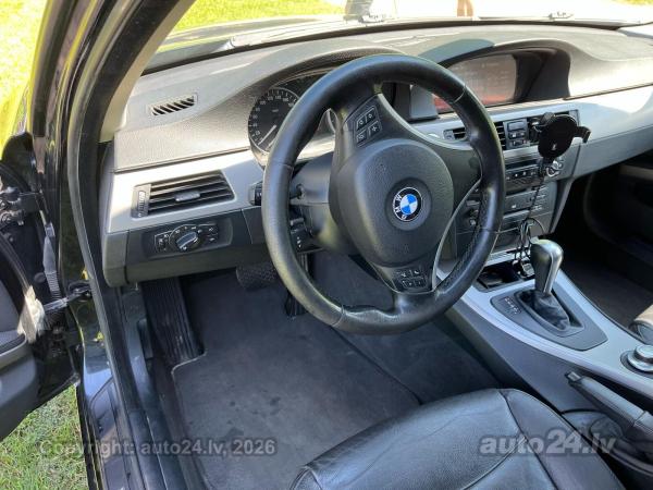 Black BMW 3 Series 2006 in Riga, with an engine capacity of 2.00 L and mileage of 342 thousand km for 4000 €, photo 2 on AUTOMOTO.COM.LV