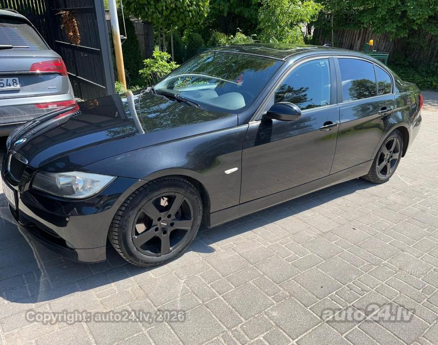 Black BMW 3 Series 2006 in Riga, with an engine capacity of 2.00 L and mileage of 342 thousand km for 4000 €, photo 9 on AUTOMOTO.COM.LV