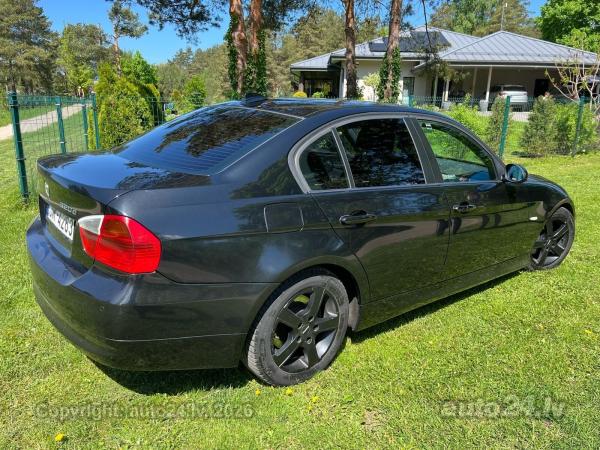 Black BMW 3 Series 2006 in Riga, with an engine capacity of 2.00 L and mileage of 342 thousand km for 4000 €, photo 9 on AUTOMOTO.COM.LV