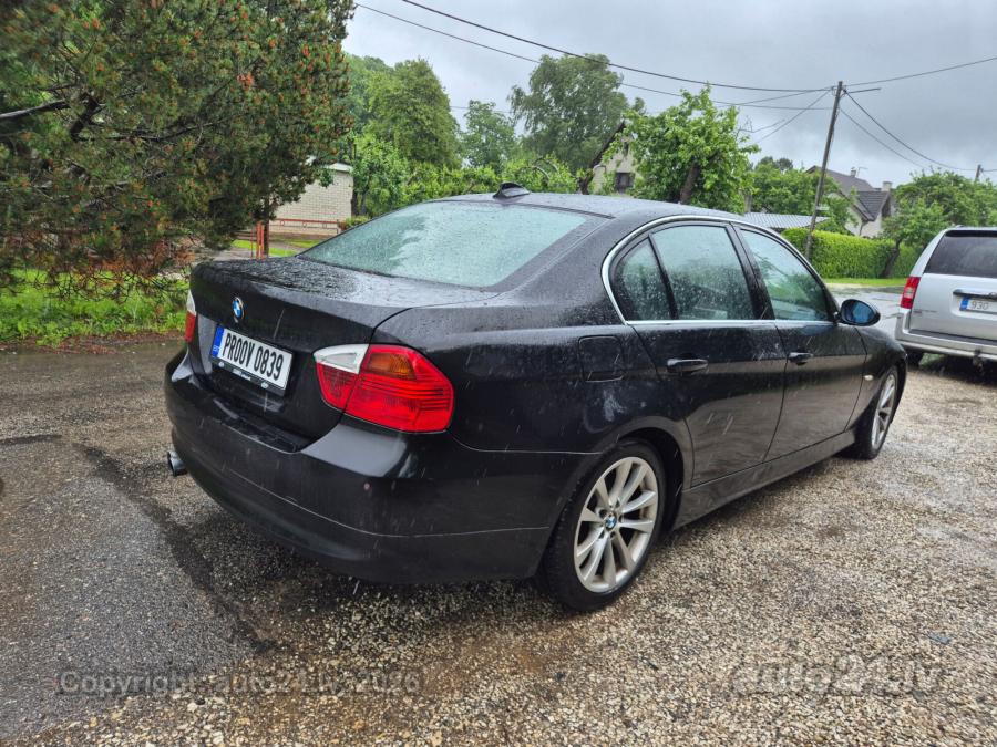 Melns BMW 3 Series 2006 Tartu, ar dzinēja tilpumu 3.00 L un nobraukumu 0 tūkst. km par 4790 €, foto 10 vietnē AUTOMOTO.COM.LV