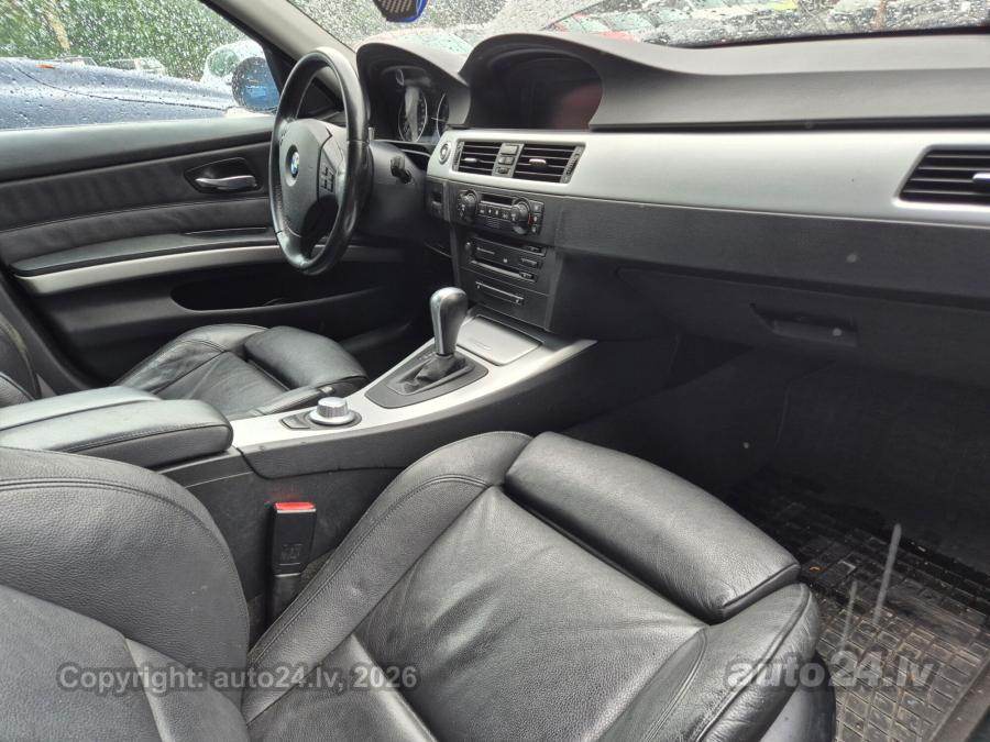 Melns BMW 3 Series 2006 Tartu, ar dzinēja tilpumu 3.00 L un nobraukumu 0 tūkst. km par 4790 €, foto 12 vietnē AUTOMOTO.COM.LV