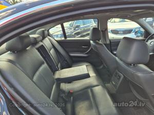 Melns BMW 3 Series 2006 Tartu, ar dzinēja tilpumu 3.00 L un nobraukumu 0 tūkst. km par 4790 €, foto 17 vietnē AUTOMOTO.COM.LV
