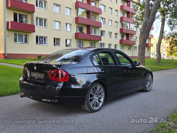 Melns BMW 3 Series 2006 Tallina, ar dzinēja tilpumu 2.00 L un nobraukumu 395 tūkst. km par 2800 €, foto 6 vietnē AUTOMOTO.COM.LV