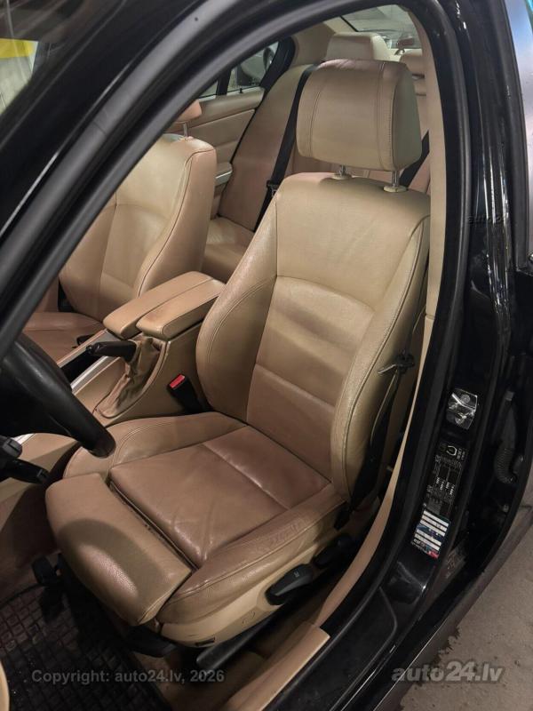 Melns BMW 3 Series 2007 Tallina, ar dzinēja tilpumu 2.00 L un nobraukumu 268 tūkst. km par 3720 €, foto 11 vietnē AUTOMOTO.COM.LV