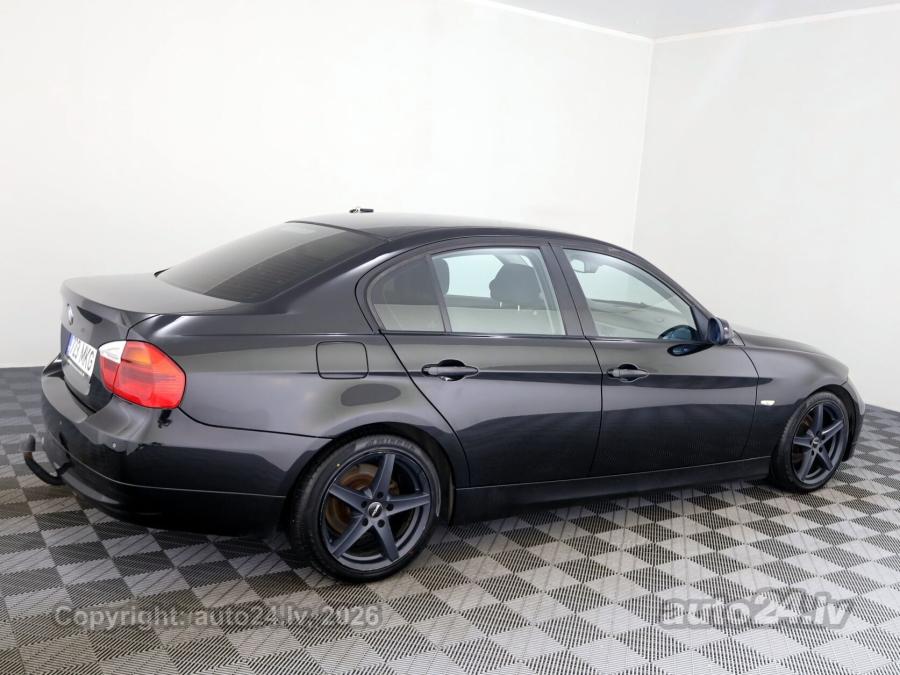 Melns BMW 3 Series 2007 Tallina, ar dzinēja tilpumu 2.00 L un nobraukumu 322 tūkst. km par 1999 €, foto 4 vietnē AUTOMOTO.COM.LV