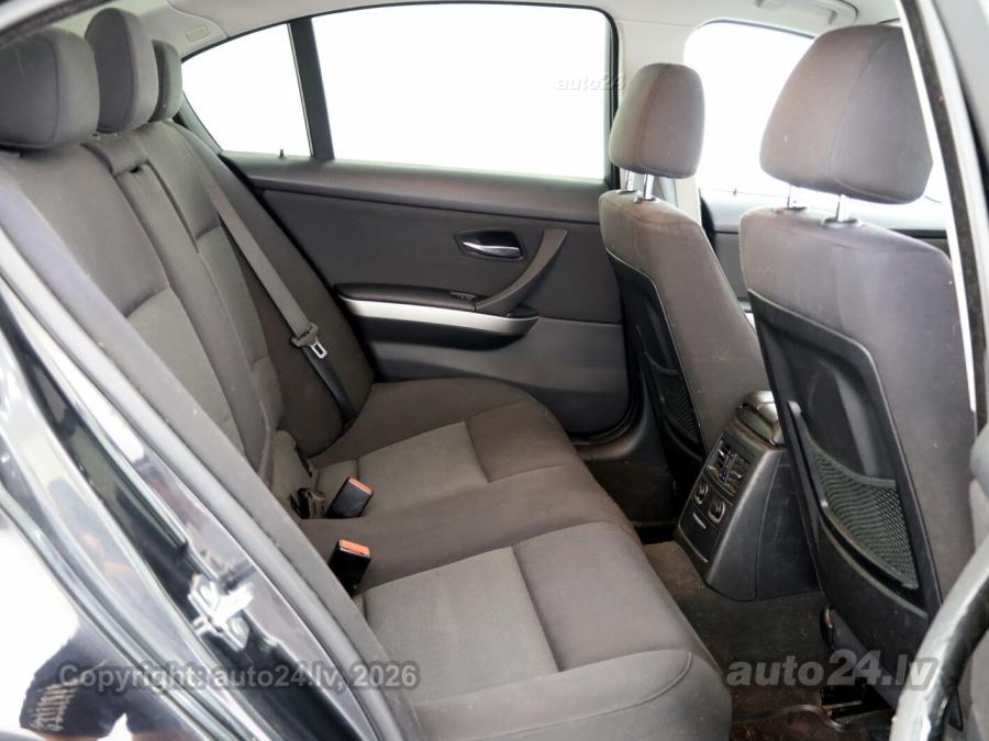 Melns BMW 3 Series 2007 Tallina, ar dzinēja tilpumu 2.00 L un nobraukumu 322 tūkst. km par 1999 €, foto 8 vietnē AUTOMOTO.COM.LV