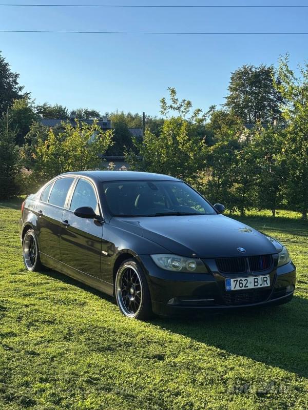 Melns BMW 3 Series 2007 Tallina, ar dzinēja tilpumu 3.00 L un nobraukumu 337 tūkst. km par 5900 €, foto 1 vietnē AUTOMOTO.COM.LV