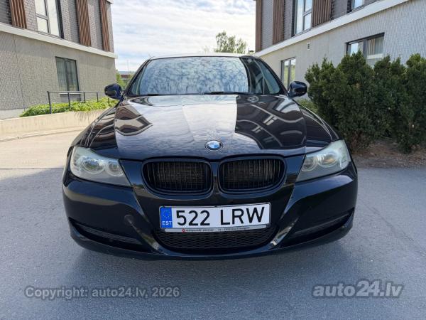 Black BMW 3 Series 2009 in Tallinn, with an engine capacity of 2.00 L and mileage of 262 thousand km for 5790 €, photo 4 on AUTOMOTO.COM.LV