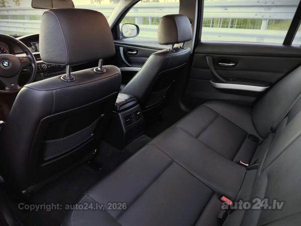 Black BMW 3 Series 2009 in Parnu, with an engine capacity of 3.00 L and mileage of 218 thousand km for 6700 €, photo 9 on AUTOMOTO.COM.LV
