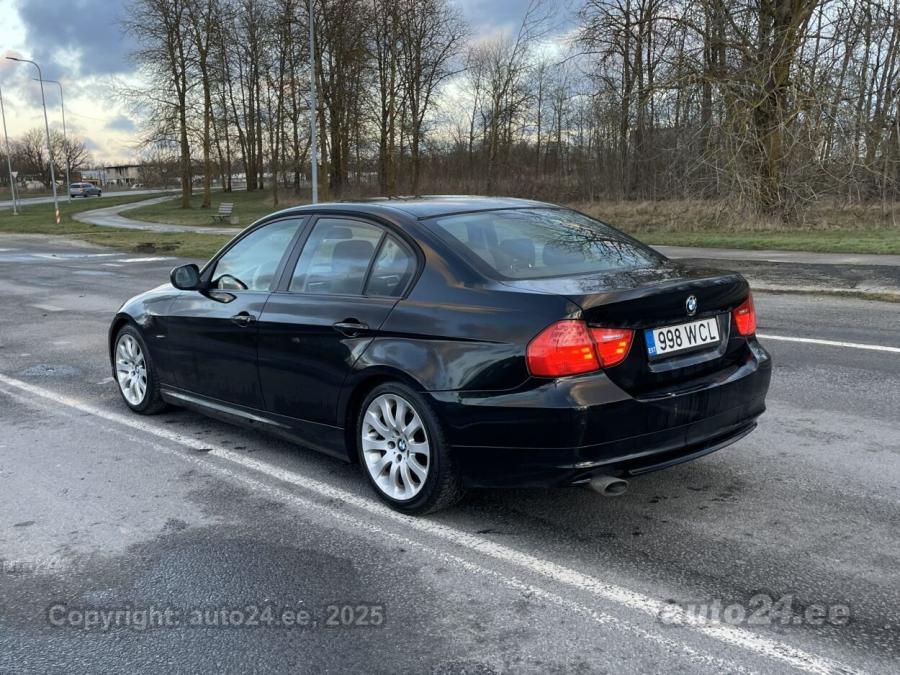 Black BMW 3 Series 2010 in Tallinn, with an engine capacity of 2.00 L and mileage of 345 thousand km for 5000 €, photo 8 on AUTOMOTO.COM.LV