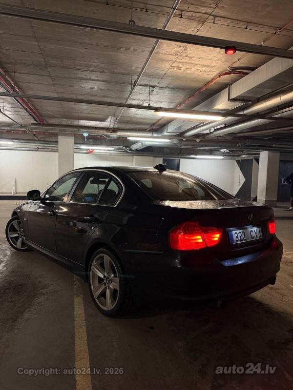 Black BMW 3 Series 2010 in Tallinn, with an engine capacity of 3.00 L and mileage of 199 thousand km for 9000 €, photo 4 on AUTOMOTO.COM.LV