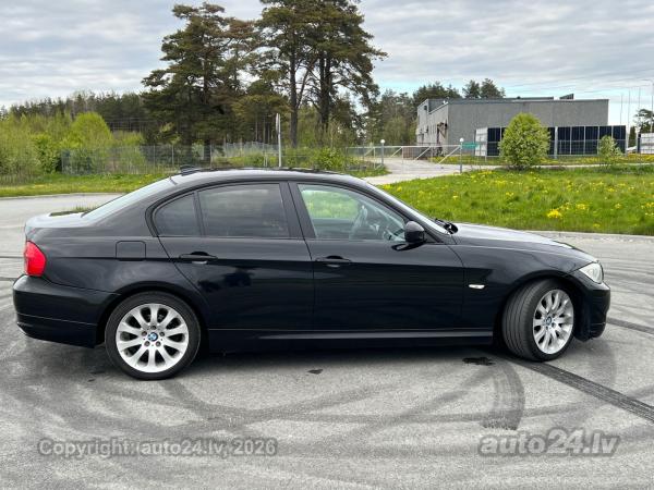 Melns BMW 3 Series 2010 Saue, ar dzinēja tilpumu 2.00 L un nobraukumu 324 tūkst. km par 5500 €, foto 3 vietnē AUTOMOTO.COM.LV