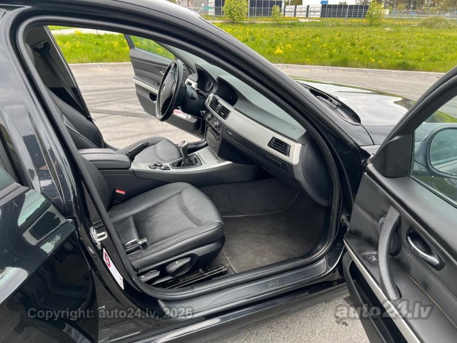 Melns BMW 3 Series 2010 Saue, ar dzinēja tilpumu 2.00 L un nobraukumu 324 tūkst. km par 5500 €, foto 10 vietnē AUTOMOTO.COM.LV