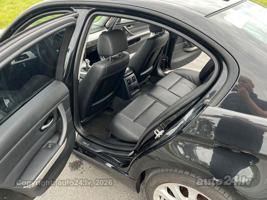 Melns BMW 3 Series 2010 Saue, ar dzinēja tilpumu 2.00 L un nobraukumu 324 tūkst. km par 5500 €, foto 14 vietnē AUTOMOTO.COM.LV