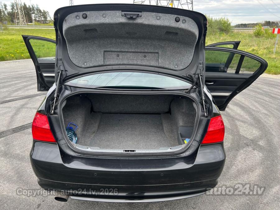 Melns BMW 3 Series 2010 Saue, ar dzinēja tilpumu 2.00 L un nobraukumu 324 tūkst. km par 5500 €, foto 15 vietnē AUTOMOTO.COM.LV