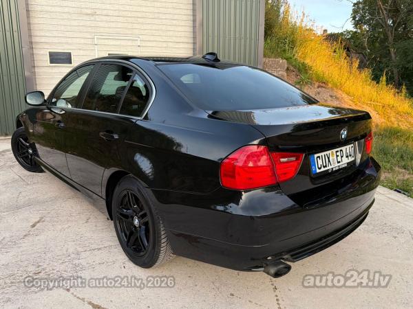 Black BMW 3 Series 2010 in Viljandi, with an engine capacity of 2.00 L and mileage of 311 thousand km for 6490 €, photo 4 on AUTOMOTO.COM.LV