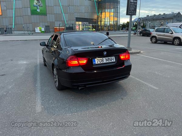 Black BMW 3 Series 2010 in Tallinn, with an engine capacity of 2.00 L and mileage of 330 thousand km for 4400 €, photo 4 on AUTOMOTO.COM.LV