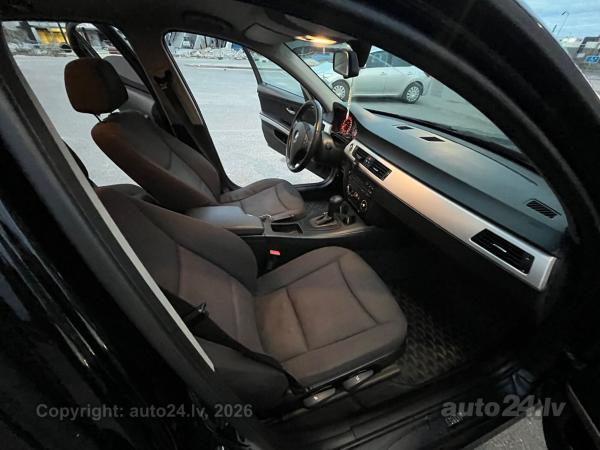 Black BMW 3 Series 2010 in Tallinn, with an engine capacity of 2.00 L and mileage of 330 thousand km for 4400 €, photo 7 on AUTOMOTO.COM.LV