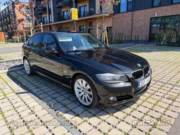 Melns BMW 3 Series 2010 Tallina, ar dzinēja tilpumu 3.00 L un nobraukumu 177 tūkst. km par 10700 €, foto 1 vietnē AUTOMOTO.COM.LV
