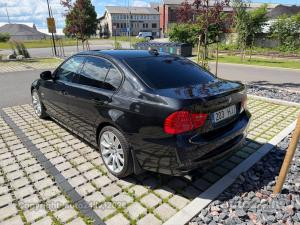 Black BMW 3 Series 2010 in Tallinn, with an engine capacity of 3.00 L and mileage of 177 thousand km for 10700 €, photo 6 on AUTOMOTO.COM.LV