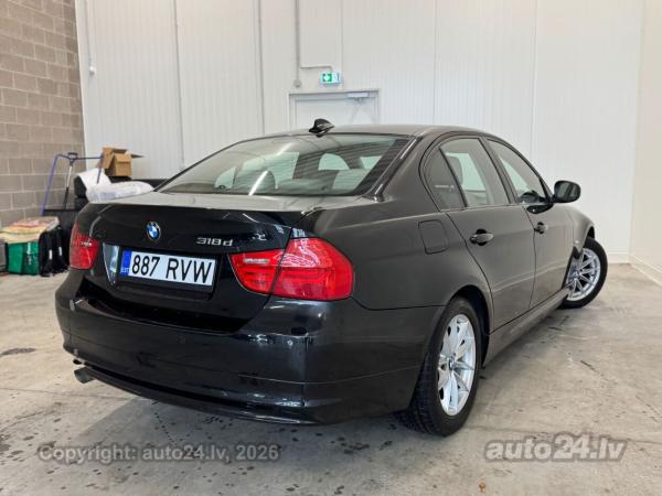 Black BMW 3 Series 2011 in Tallinn, with an engine capacity of 2.00 L and mileage of 182 thousand km for 7600 €, photo 7 on AUTOMOTO.COM.LV