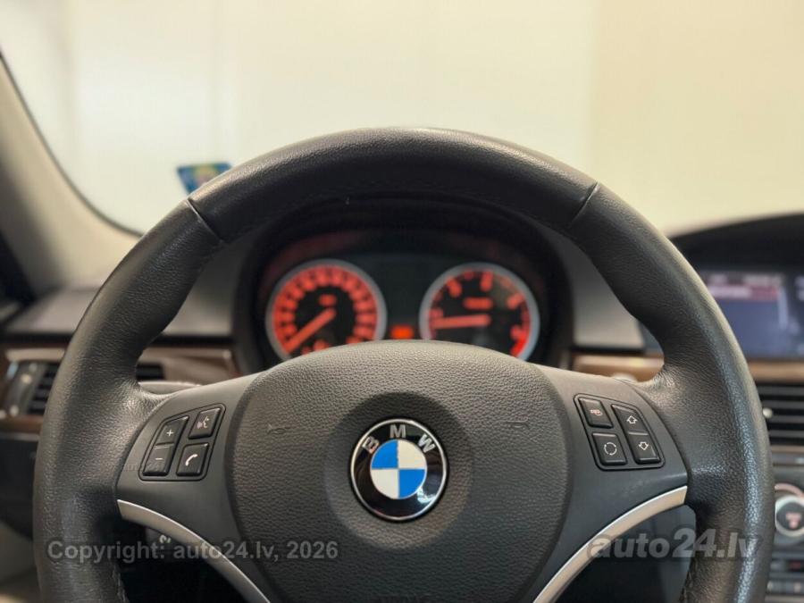 Black BMW 3 Series 2011 in Tallinn, with an engine capacity of 2.00 L and mileage of 182 thousand km for 7600 €, photo 18 on AUTOMOTO.COM.LV