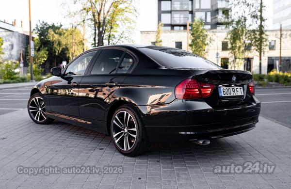 Melns BMW 3 Series 2011 Tallina, ar dzinēja tilpumu 2.00 L un nobraukumu 245 tūkst. km par 5599 €, foto 4 vietnē AUTOMOTO.COM.LV