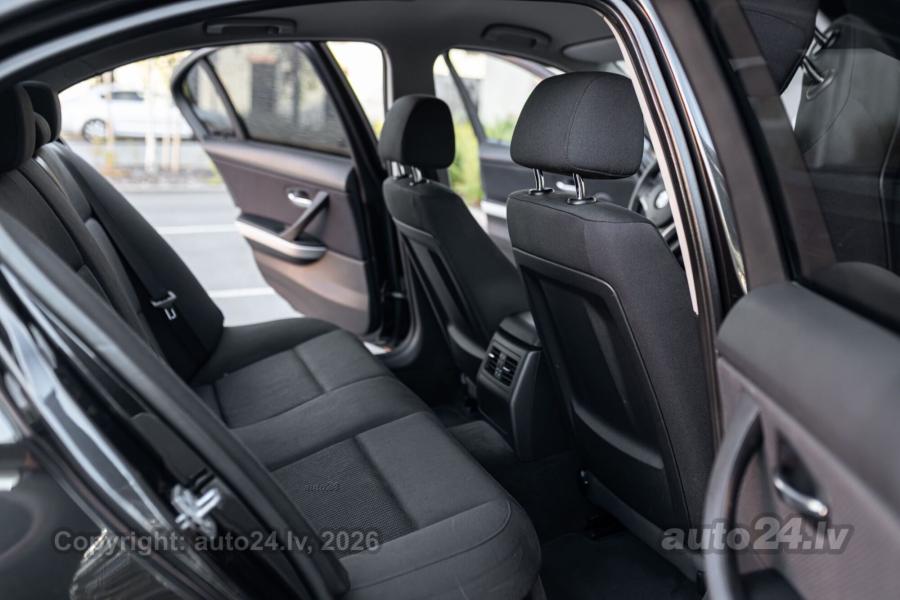 Melns BMW 3 Series 2011 Tallina, ar dzinēja tilpumu 2.00 L un nobraukumu 245 tūkst. km par 5599 €, foto 14 vietnē AUTOMOTO.COM.LV
