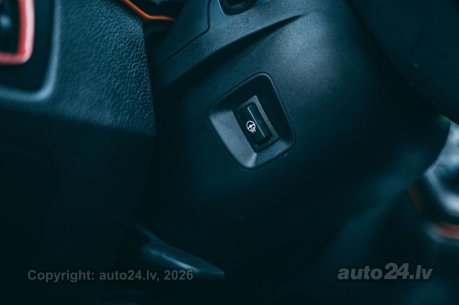 Melns BMW 3 Series 2012 Paide, ar dzinēja tilpumu 2.00 L un nobraukumu 393 tūkst. km par 10200 €, foto 15 vietnē AUTOMOTO.COM.LV