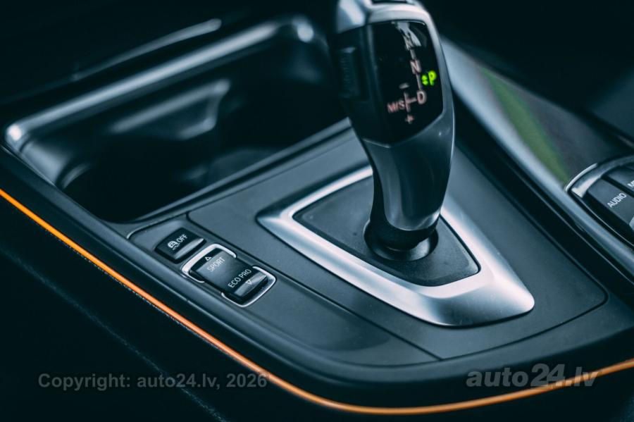Melns BMW 3 Series 2012 Paide, ar dzinēja tilpumu 2.00 L un nobraukumu 393 tūkst. km par 10200 €, foto 16 vietnē AUTOMOTO.COM.LV