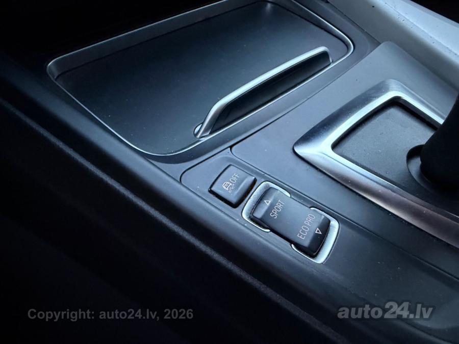 Melns BMW 3 Series 2012 Tallina, ar dzinēja tilpumu 2.00 L un nobraukumu 224 tūkst. km par 11999 €, foto 17 vietnē AUTOMOTO.COM.LV