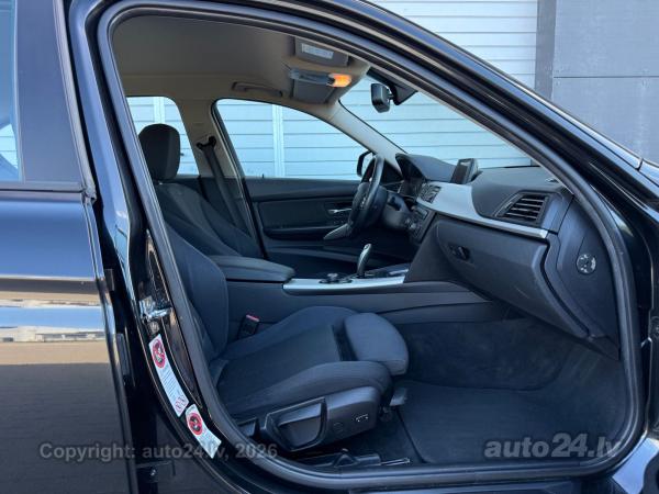Black BMW 3 Series 2013 in Tallinn, with an engine capacity of 2.00 L and mileage of 349 thousand km for 7499 €, photo 7 on AUTOMOTO.COM.LV