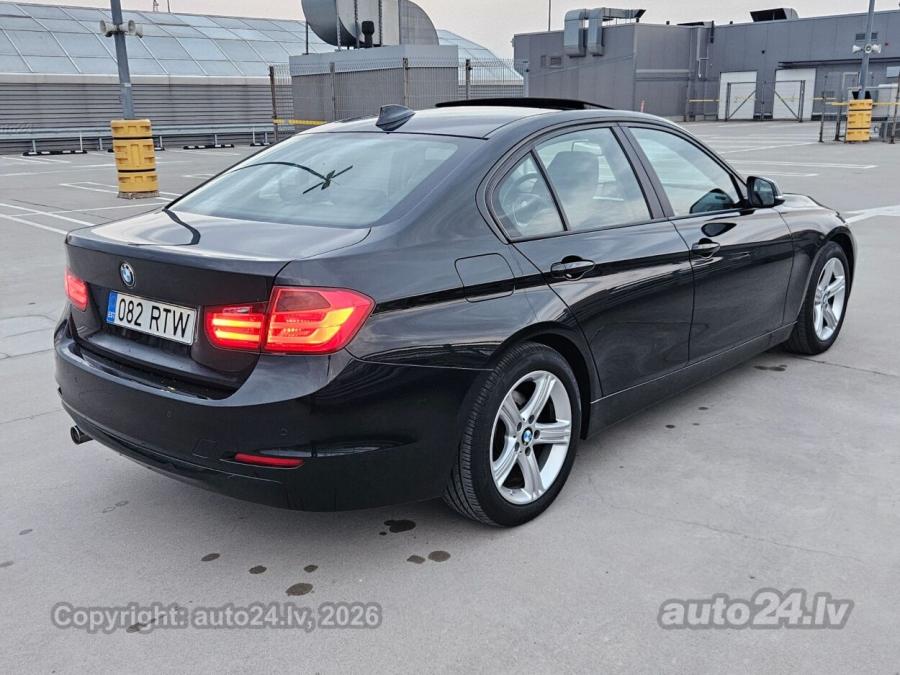 Melns BMW 3 Series 2014 Tallina, ar dzinēja tilpumu 2.00 L un nobraukumu 222 tūkst. km par 11990 €, foto 4 vietnē AUTOMOTO.COM.LV