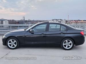 Melns BMW 3 Series 2014 Tallina, ar dzinēja tilpumu 2.00 L un nobraukumu 222 tūkst. km par 11990 €, foto 8 vietnē AUTOMOTO.COM.LV