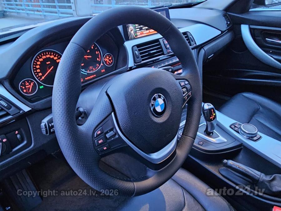 Melns BMW 3 Series 2014 Tallina, ar dzinēja tilpumu 2.00 L un nobraukumu 222 tūkst. km par 11990 €, foto 11 vietnē AUTOMOTO.COM.LV