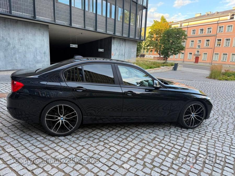 Melns BMW 3 Series 2014 Tartu, ar dzinēja tilpumu 2.00 L un nobraukumu 201 tūkst. km par 11499 €, foto 5 vietnē AUTOMOTO.COM.LV