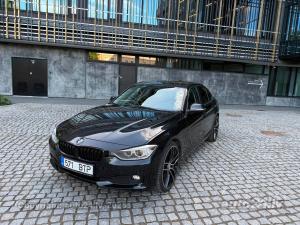Melns BMW 3 Series 2014 Tartu, ar dzinēja tilpumu 2.00 L un nobraukumu 201 tūkst. km par 11499 €, foto 9 vietnē AUTOMOTO.COM.LV