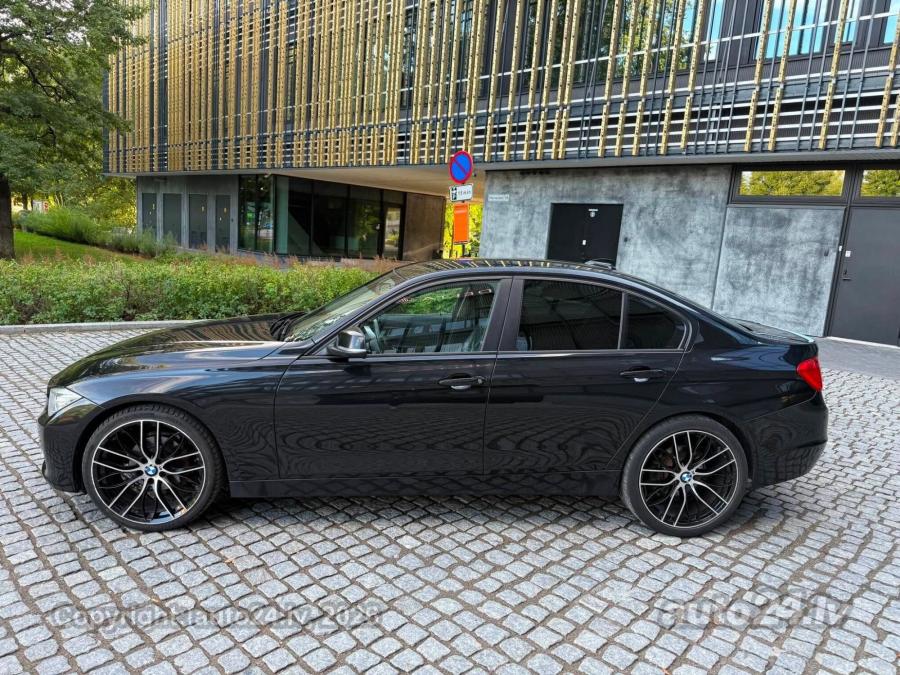 Melns BMW 3 Series 2014 Tartu, ar dzinēja tilpumu 2.00 L un nobraukumu 201 tūkst. km par 11499 €, foto 10 vietnē AUTOMOTO.COM.LV