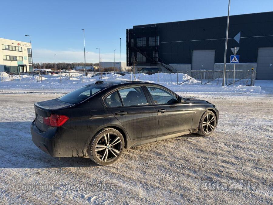 Melns BMW 3 Series 2015 Tallina, ar dzinēja tilpumu 2.00 L un nobraukumu 187 tūkst. km par 16499 €, foto 3 vietnē AUTOMOTO.COM.LV