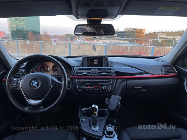 Melns BMW 3 Series 2015 Tallina, ar dzinēja tilpumu 2.00 L un nobraukumu 134 tūkst. km par 14000 €, foto 11 vietnē AUTOMOTO.COM.LV