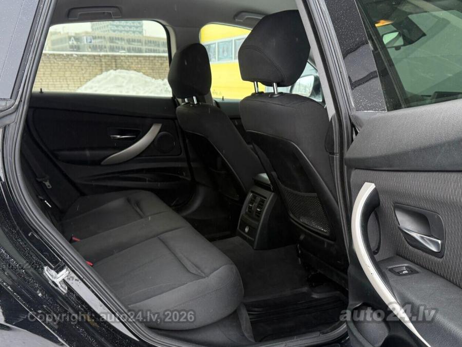 Black BMW 3 Series 2016 in Tallinn, with an engine capacity of 2.00 L and mileage of 275 thousand km for 8890 €, photo 11 on AUTOMOTO.COM.LV